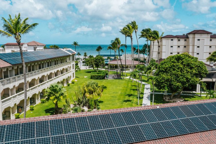 Aruban hotelier Ewald Biemans proves that luxury travel ...