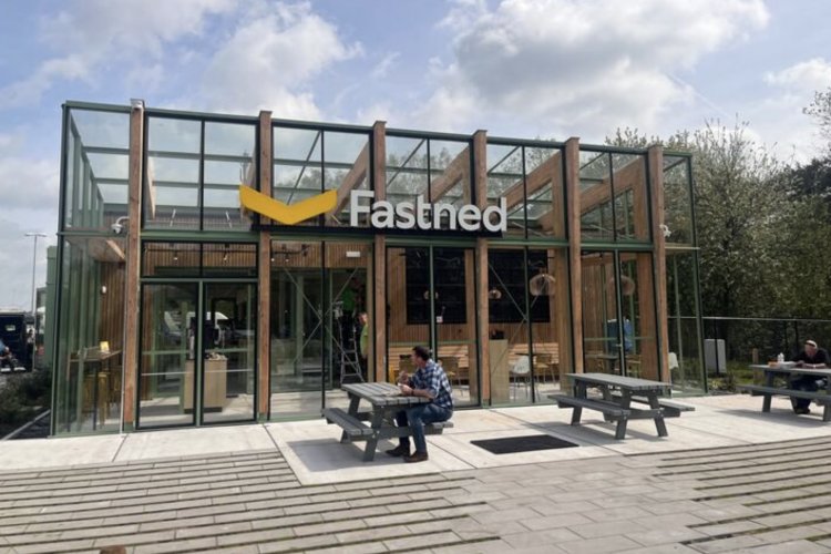 Europa's eerste Fastned restaurant en REWE opent 100% plantaardige ...