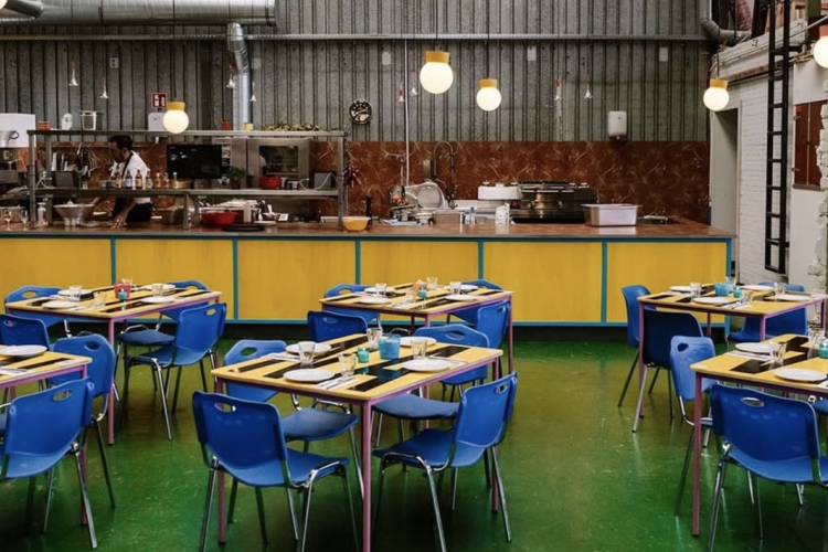 Surinaams eten en cocktails bij pop-up Kwie Kwie in Amsterdam-Noord